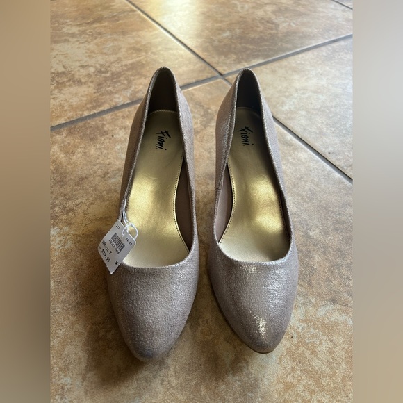 FIONI Clothing | Shoes | Fioni Women Pink Glitter Heels Size 7w | Poshmark